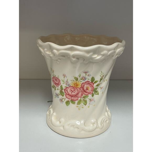 No Brand | Accents | Vintage Japan Musical Vase Pink Floral Works ...